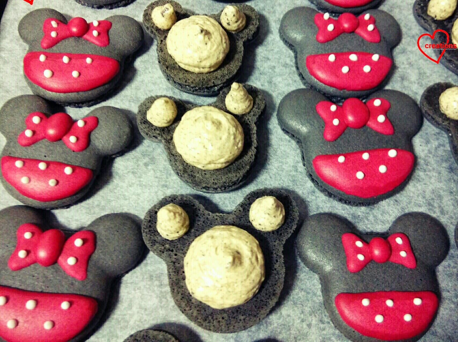 Loving Creations for You: Mickey and Minnie Mouse Oreo Cookies N Cream ...