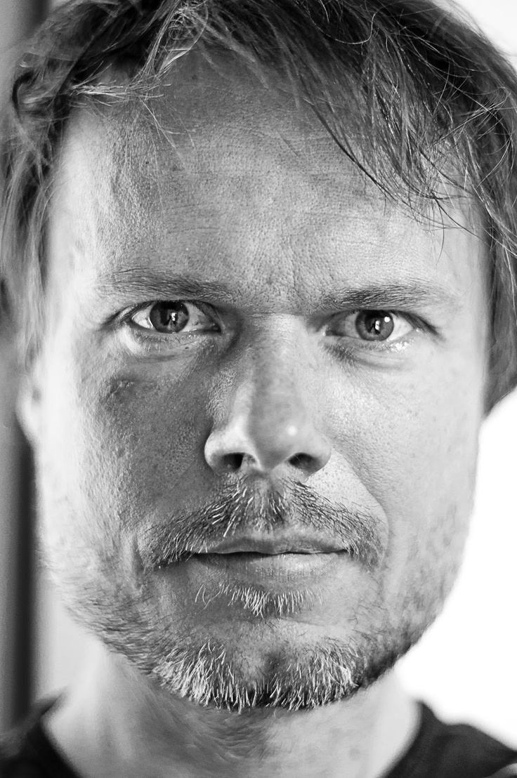 Cromofora La ( Paloma) Contemporary Online Art Gallery: PETER GRIC