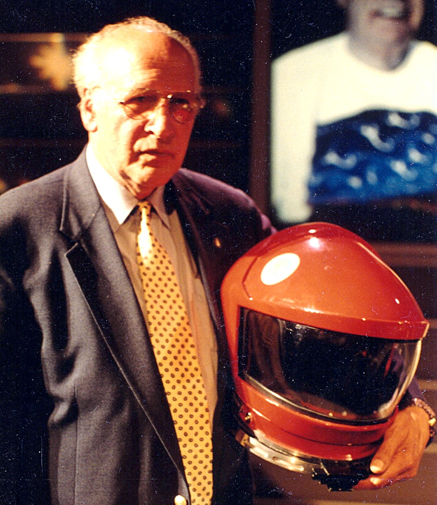 ‘2001: A SPACE ODYSSEY’ IN DETAIL - GREAT DETAIL ~ Megamag 2