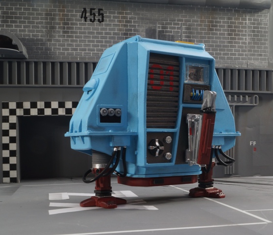 MOONBASE CENTRAL: Silent Running Dewey Huey Robot Scratchbuild by Kevin D