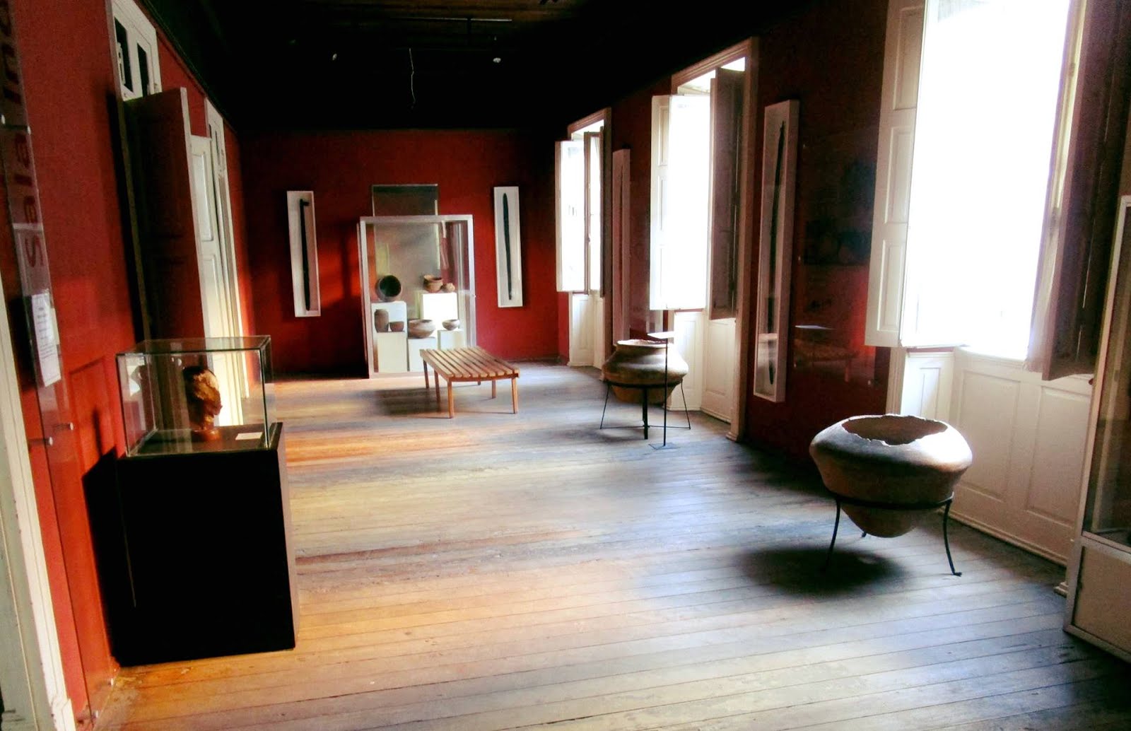 Museu Artigos: MUSEÓLOGO? PARA QUÊ