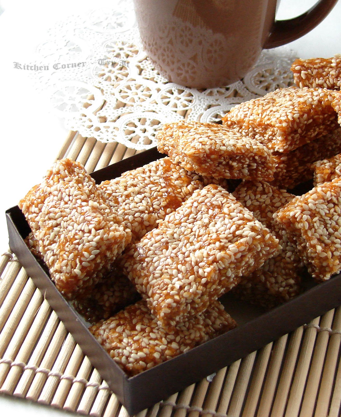 Sesame Brittle/Ellu Mittai