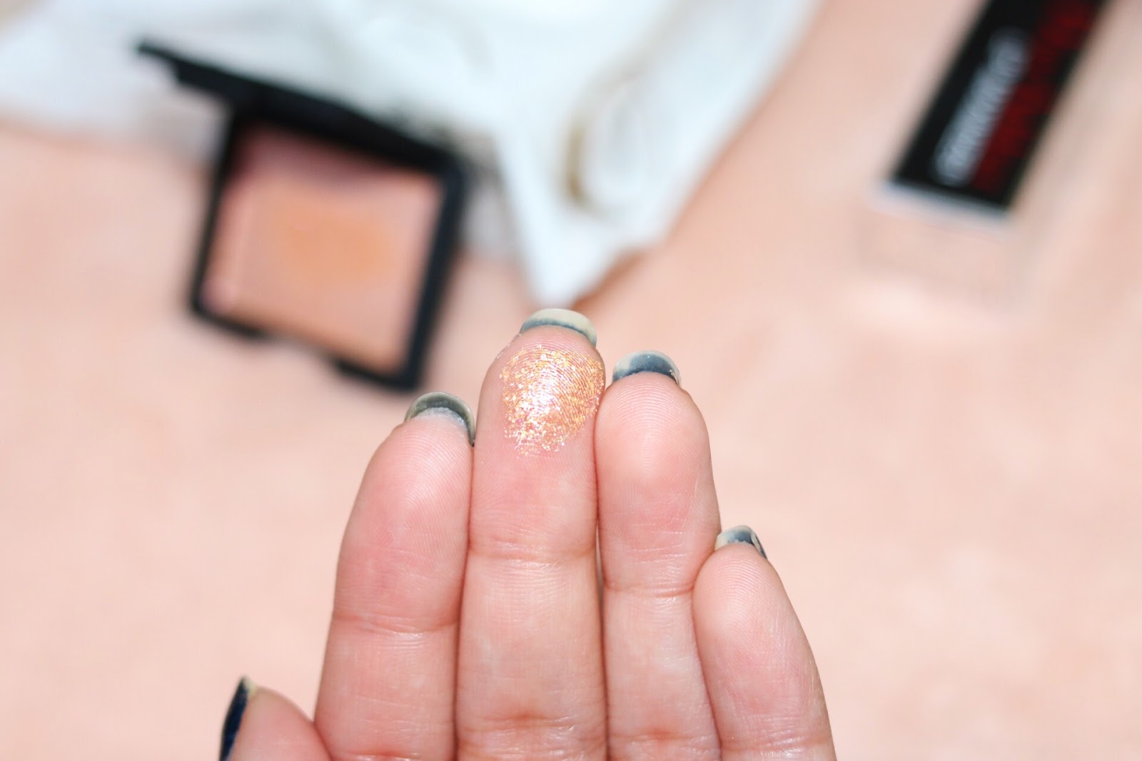 Favorite Eyeshadow: Nars Shimmer Shadow - Ale