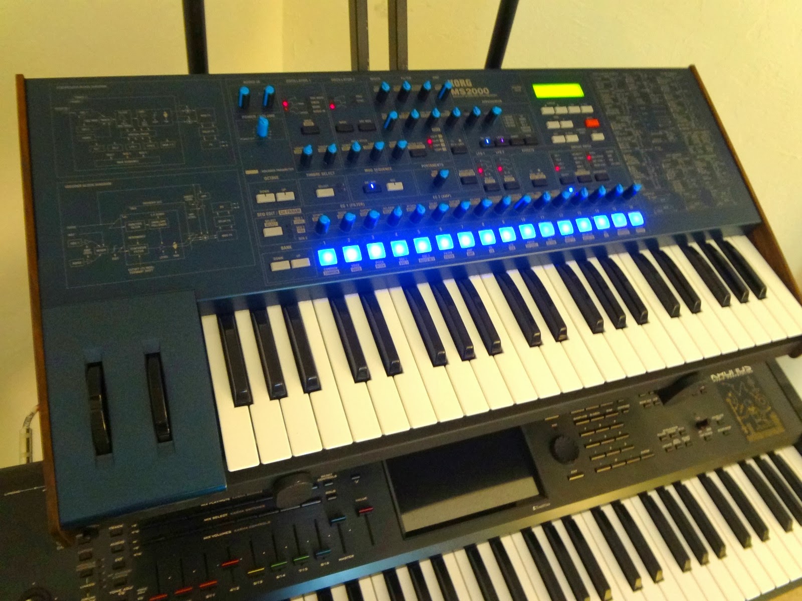 MATRIXSYNTH: KORG MS2000 w/ CUSTOM BLUE & HOT PINK LED's & Blue Knobs