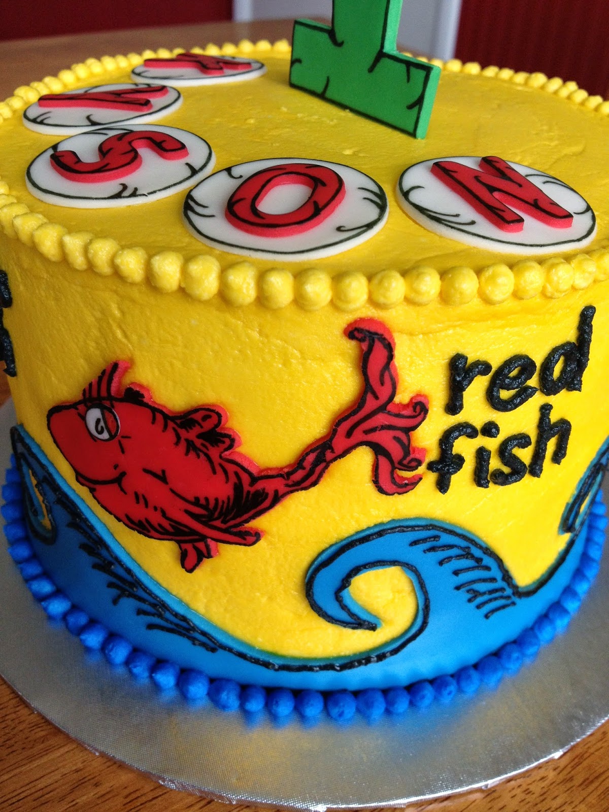 Sugar Love Cake Design: One Fish, Two Fish, Red Fish, Blue Fish
