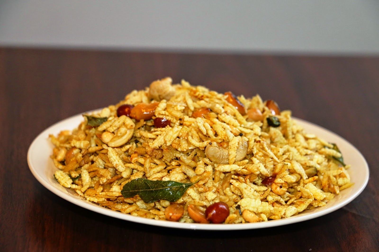 yummy delight for u: Fried Poha Chivda Recipe, How to make Poha Chivda