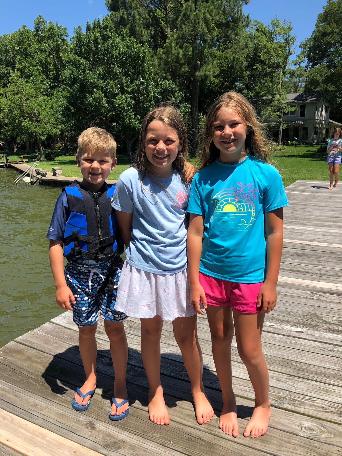 The Lee Family: Fun with Cousins at the Lake!