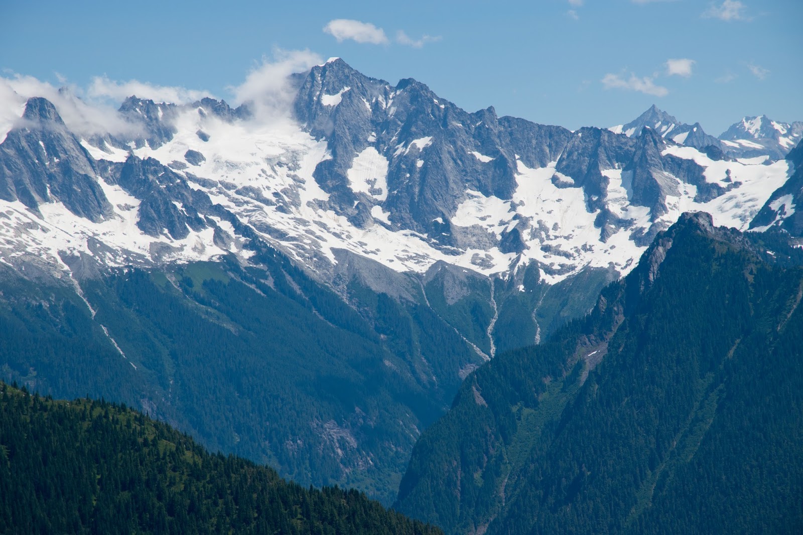 Hiking Shenandoah: Lookout Mountain (Cascade River)
