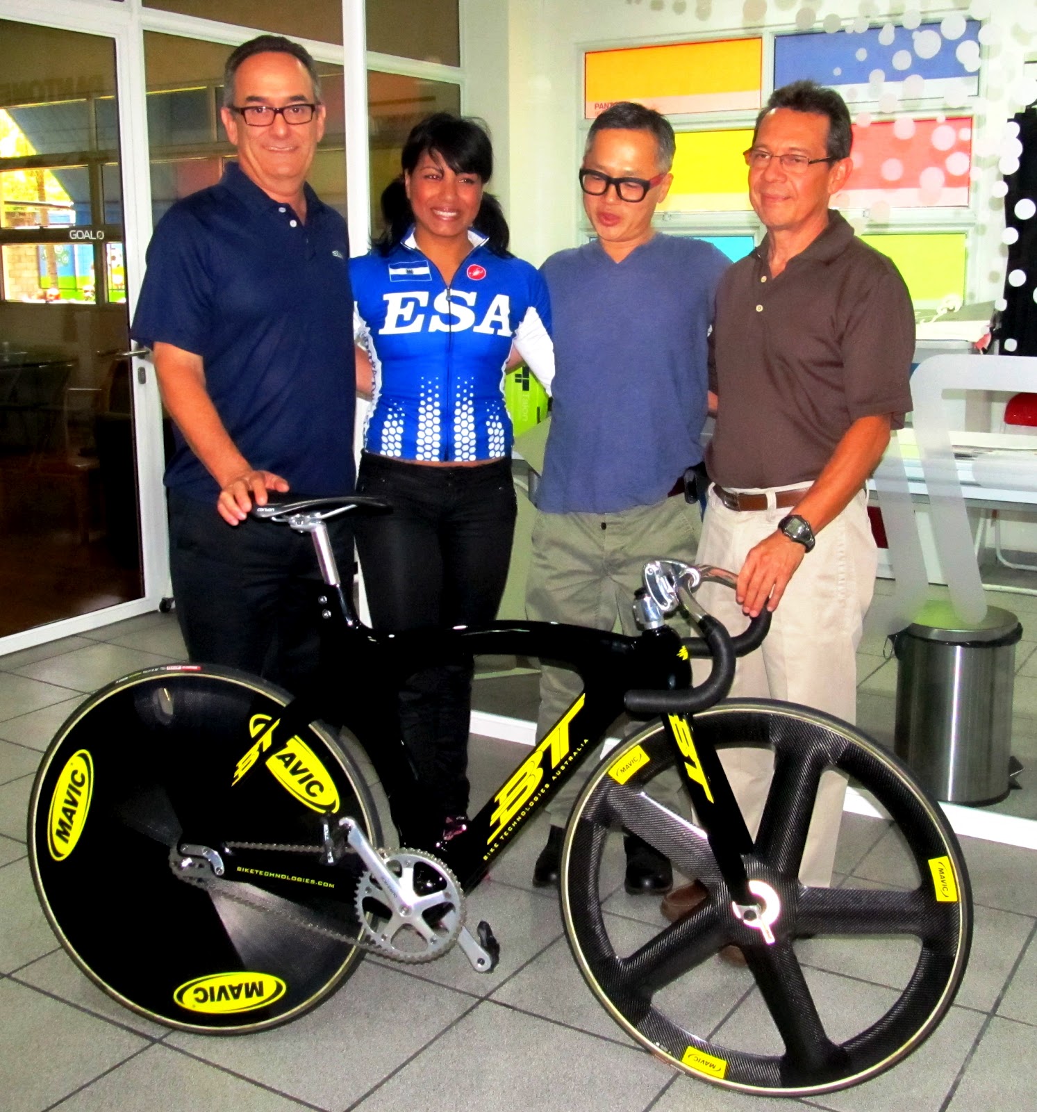 CICLISMO TOTAL: TEXOPS hace entrega de importante patrocinio a ...
