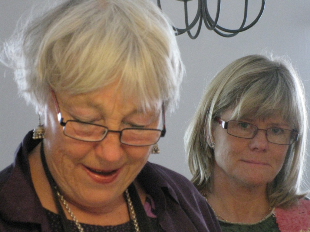 slöjd och gamman: Fria broderier med en guru