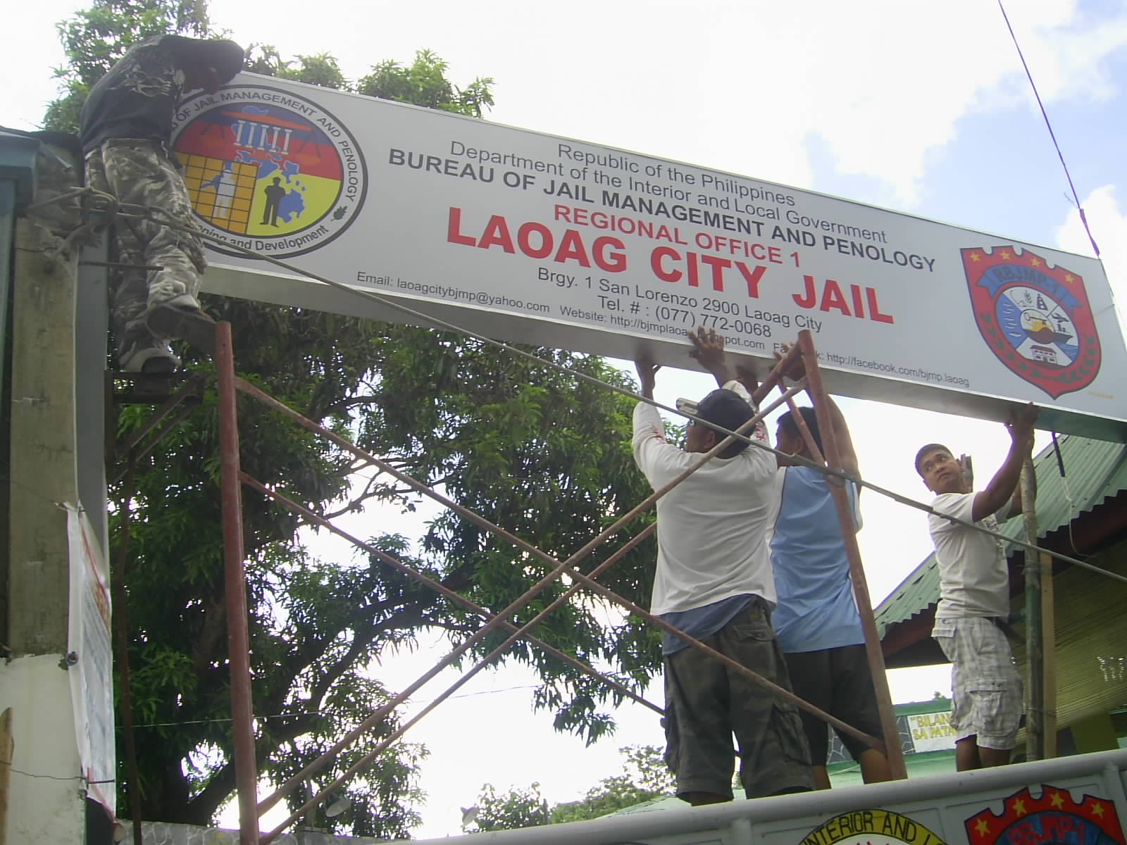 Installation of BJMP Panaflex Signage | Your Title