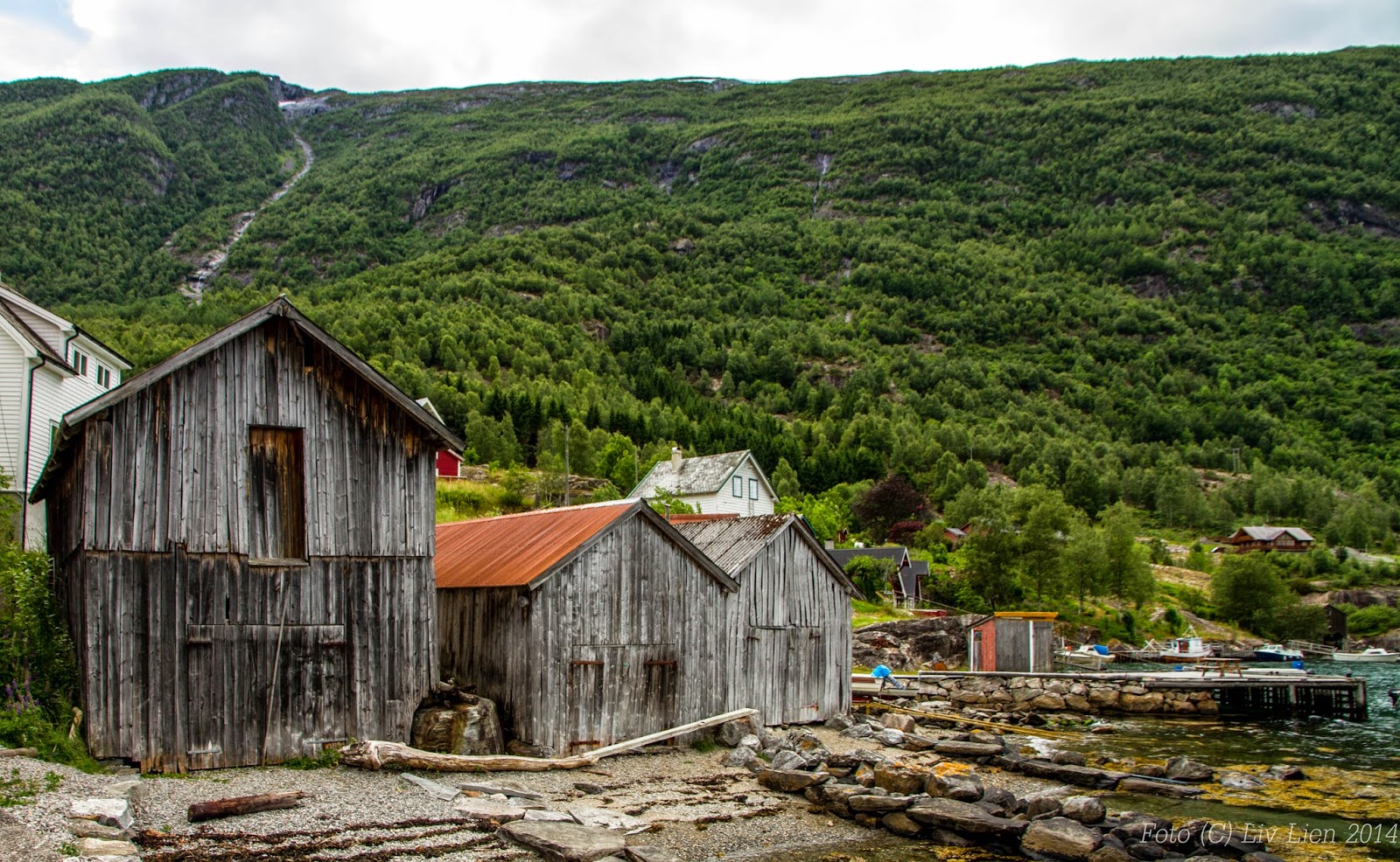 Rundt omkring: Framfjord og Arnafjord.