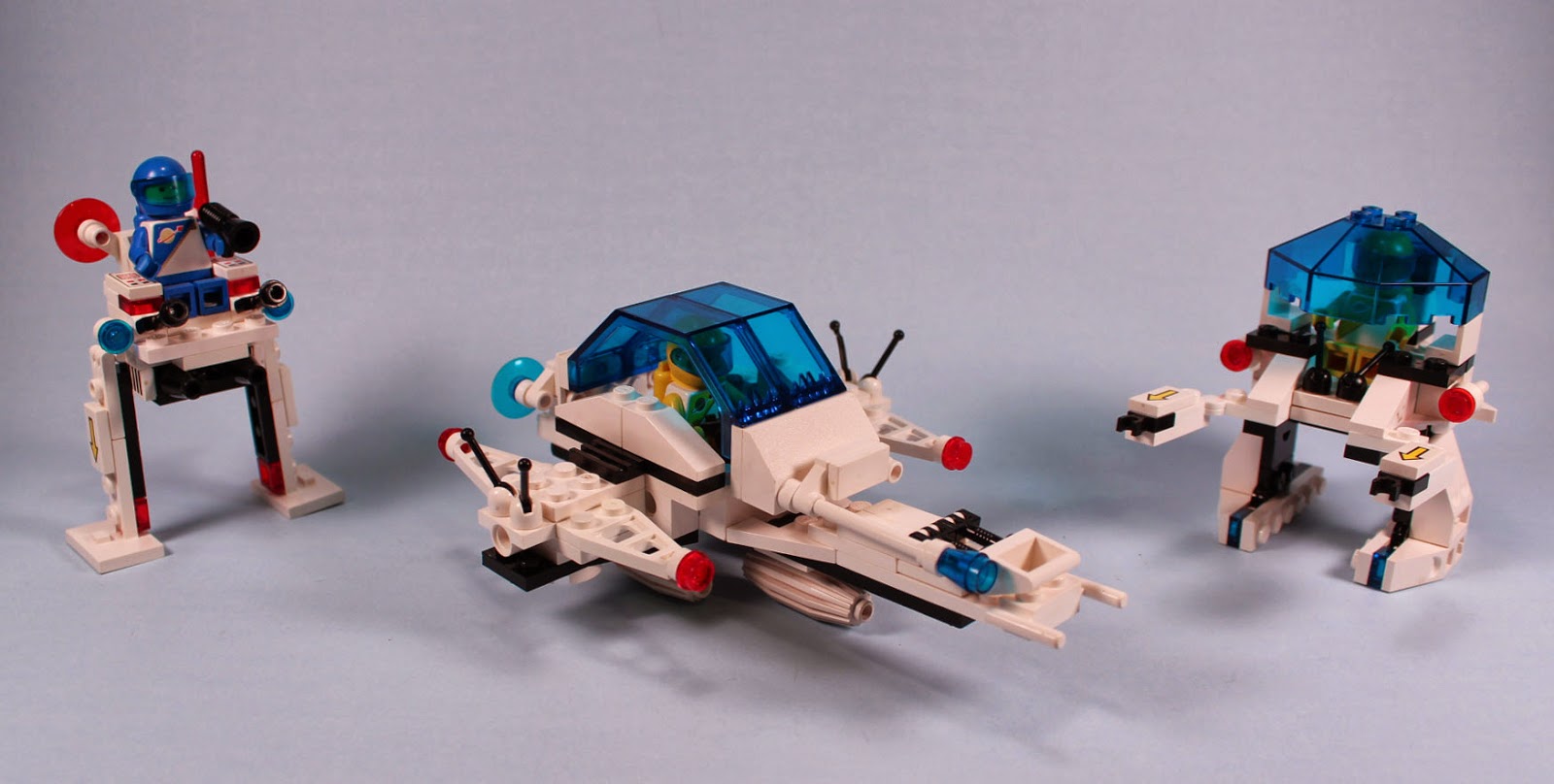 The Toy Museum: 1988 Lego Space Futuron Sets