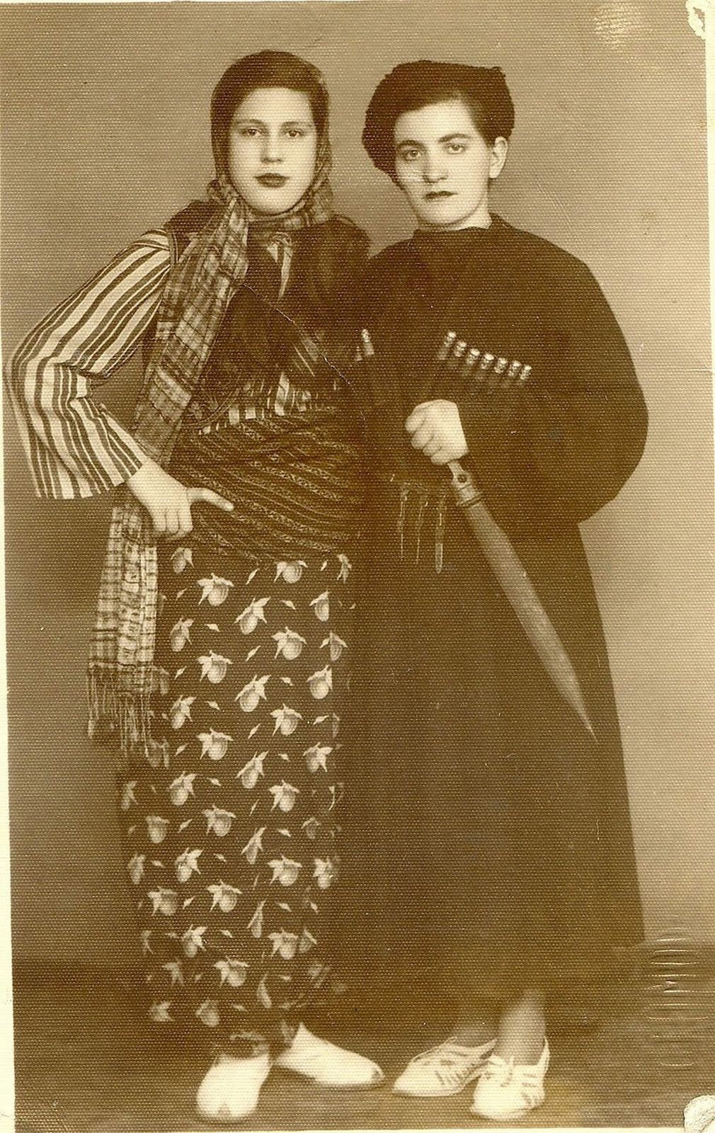 Aspundir: Turkish Portrait Photography - 1920-1930-s