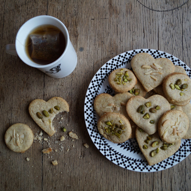 Cozy in Germany: German shortbread Christmas cookies