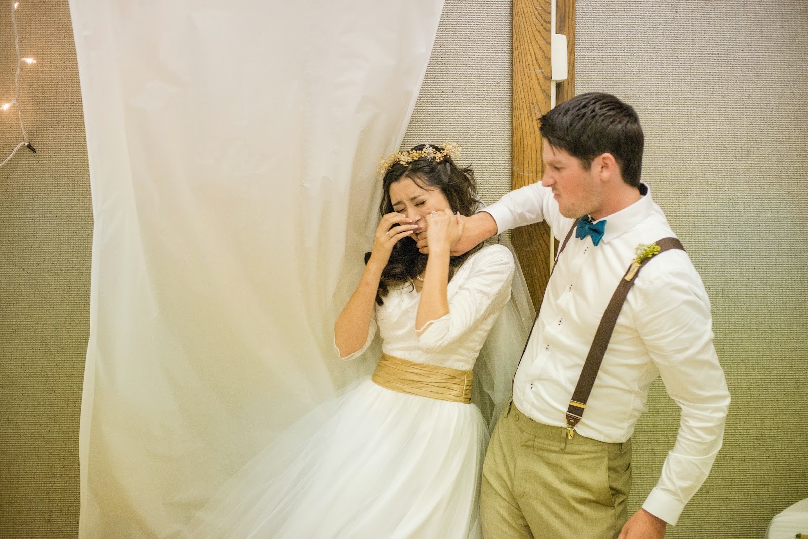 Transition From Being Engaged to Married Through Pictures | lvoe, kat.