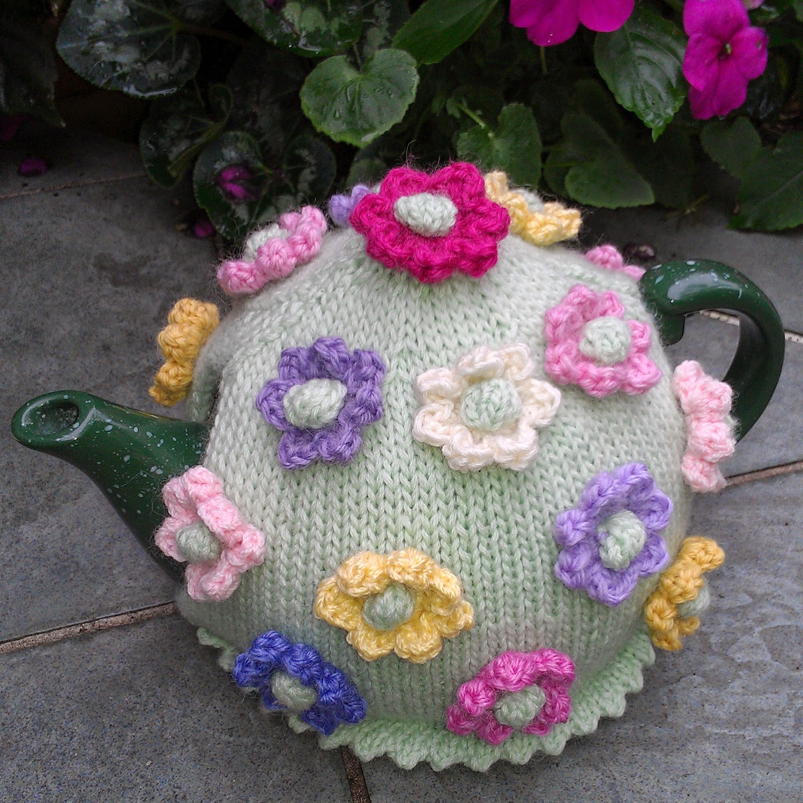 Craft a cure for cancer free tea cosy patterns: New pattern and new prizes