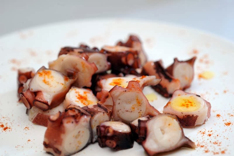 COCINANDO,QUE ES GERUNDIO: PULPO COCIDO EXTRA TIERNO