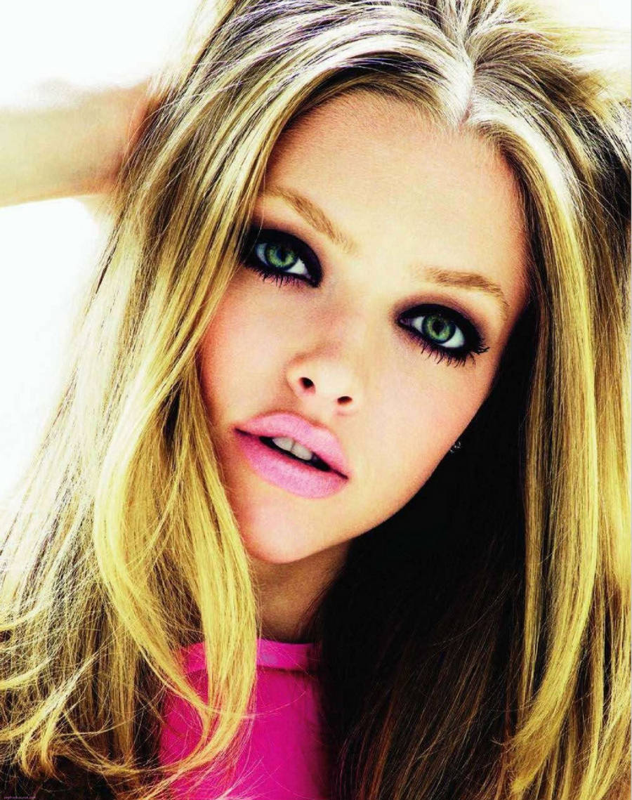 Artist Today: Amanda Seyfried PhotoShoot For Glamour