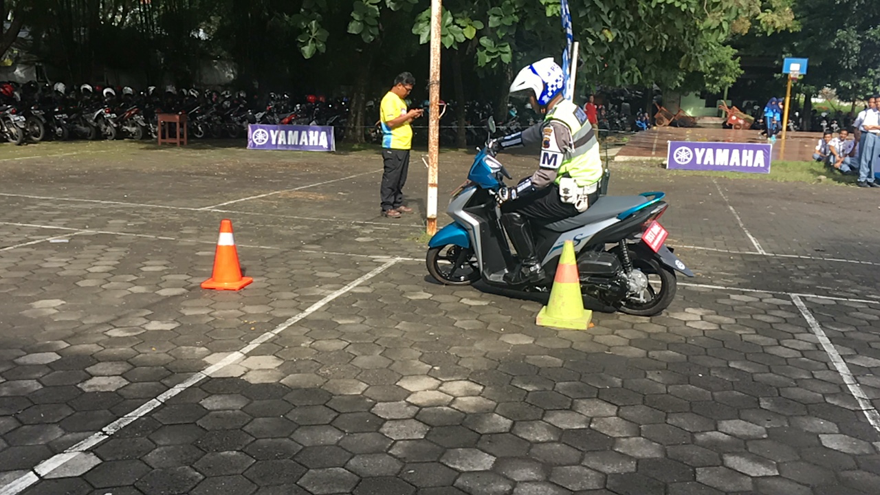 SAT LANTAS POLRESTABES SEMARANG: GALERI