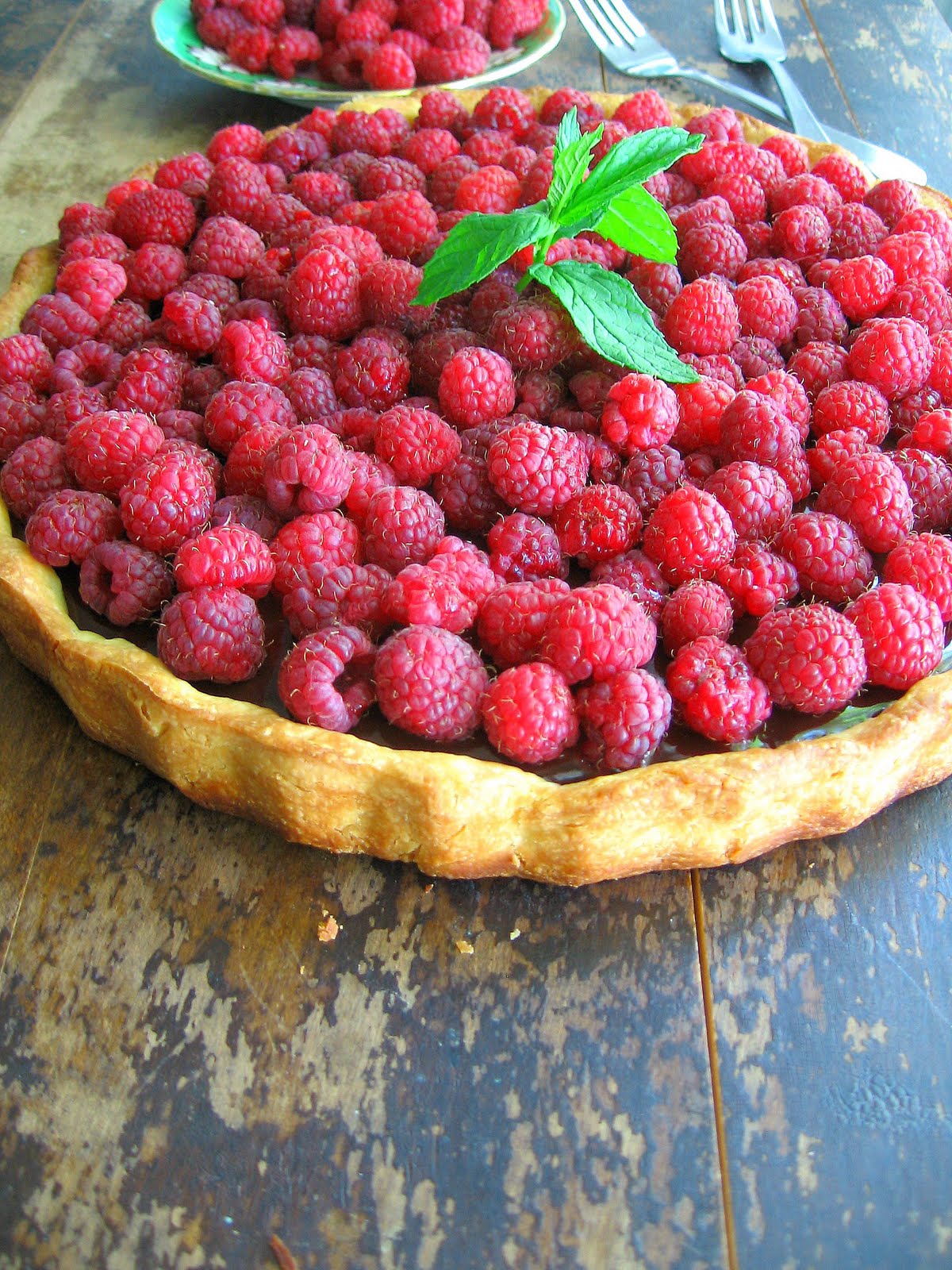 sweetsugarbean: Raspberry and Dark Chocolate Ganache Tart