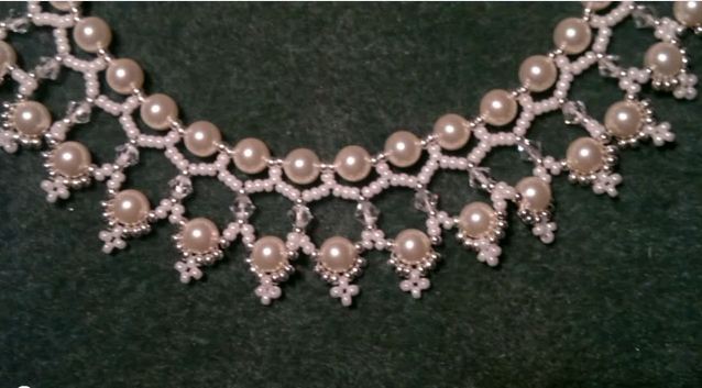 Lovely Beaded Pearl Necklace Tutorials / The Beading Gem