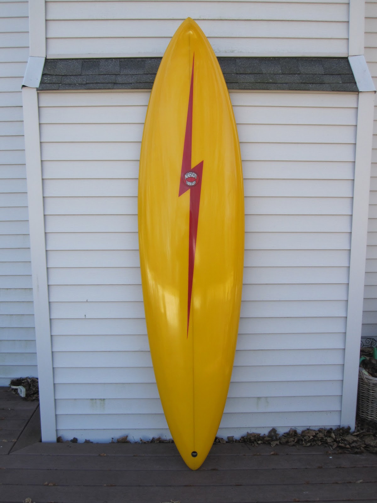 Mahady Surfboards: Lightning bolt done