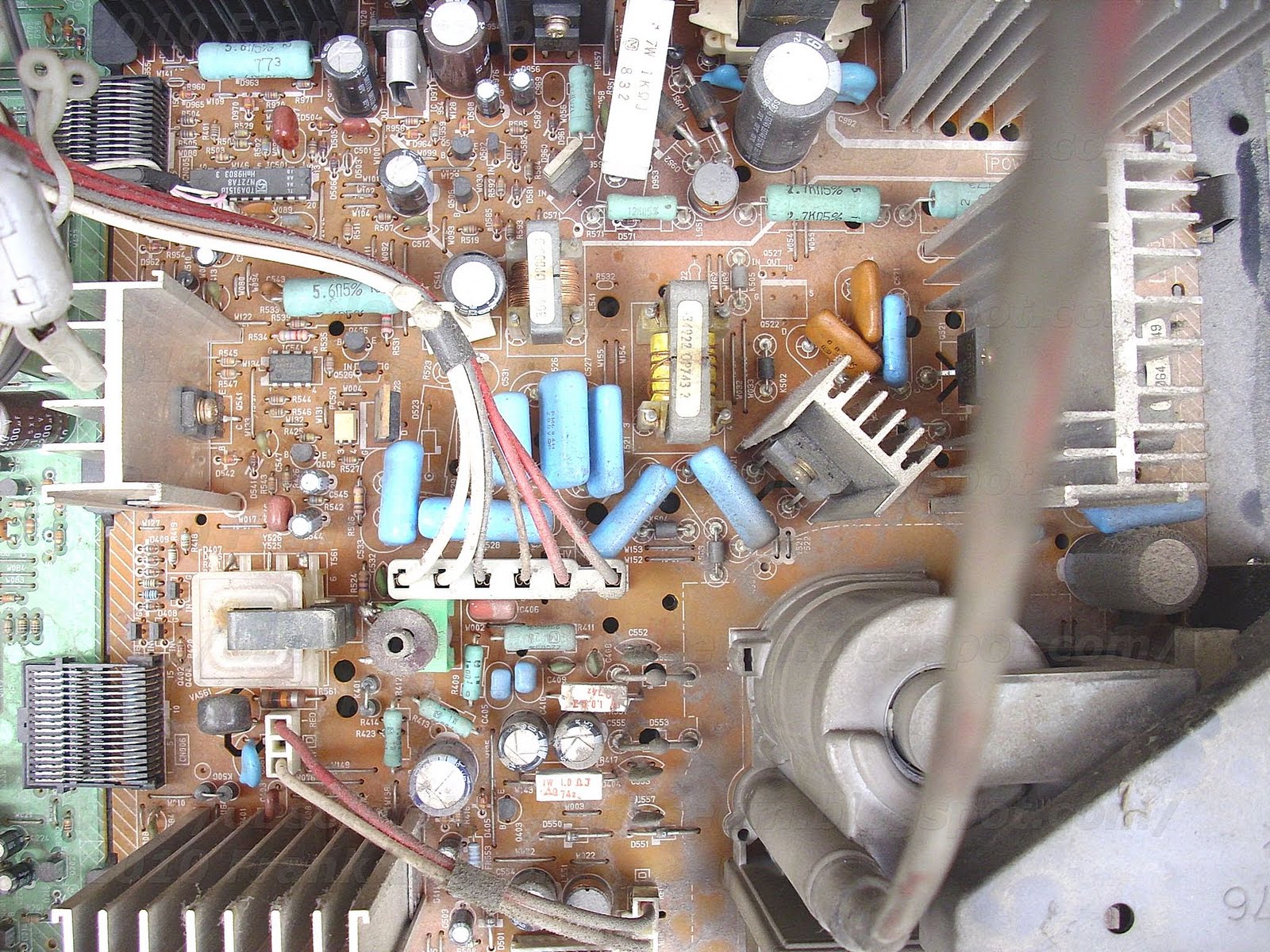 Obsolete Technology Tellye !: JVC AV-32WP2EN CHASSIS MB POWER AND ...