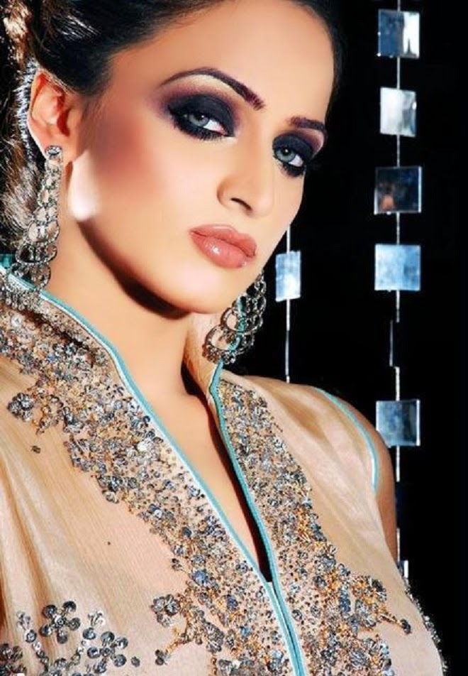 free stars wallpaper: Noor Bukhari HD Wallpaper