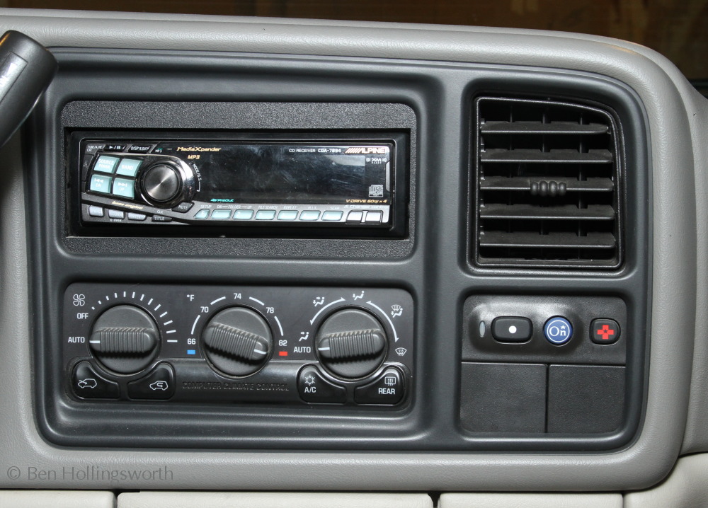 Prairie Rim Road: Smartphone input to an Alpine stereo