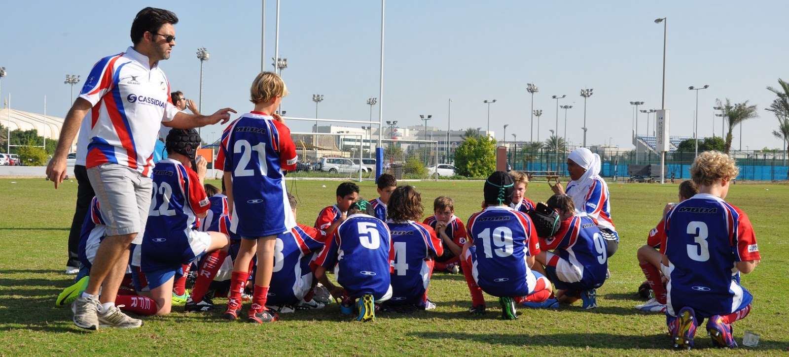 (2) Sous le soleil de....: Rugby EFR Abu Dhabi contre Arabian knights