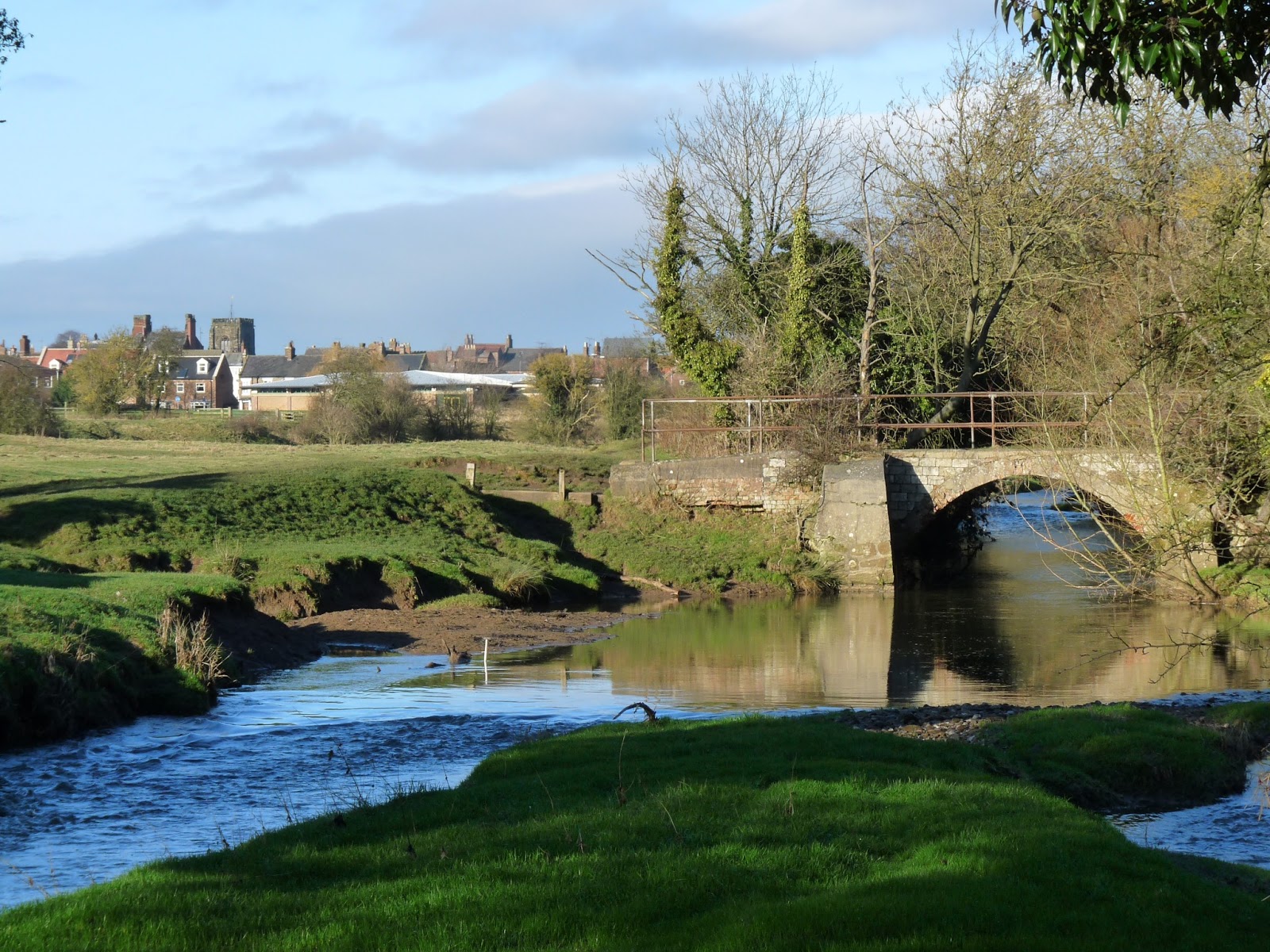Barry In Thirsks Adventures: Following the footpath along Cod Beck ...