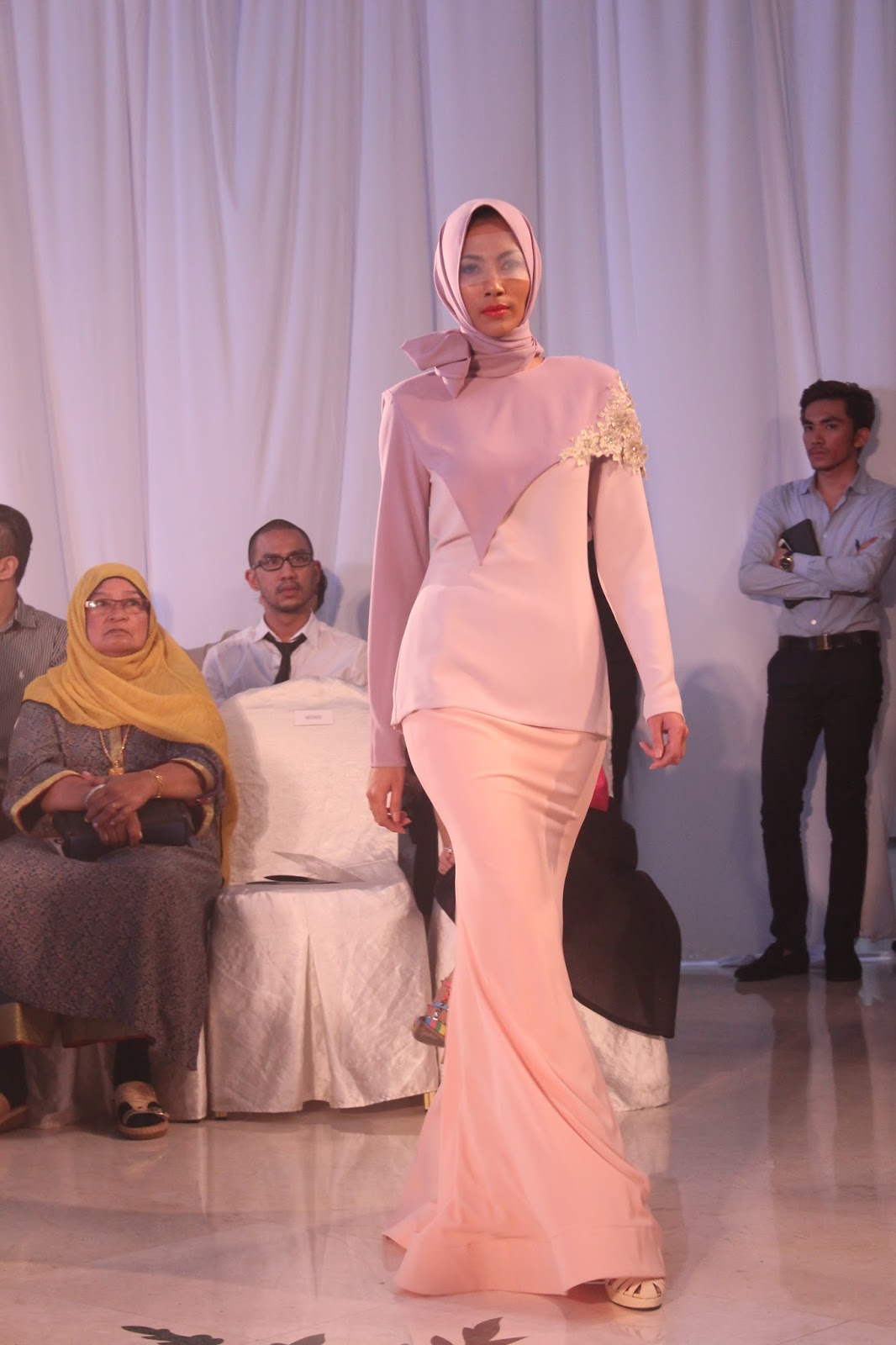 STYLEBOOK BY SYAHIRA ZAKARIA: Day 1 of Gaya Koleksi Raya 2015 : Rizman ...