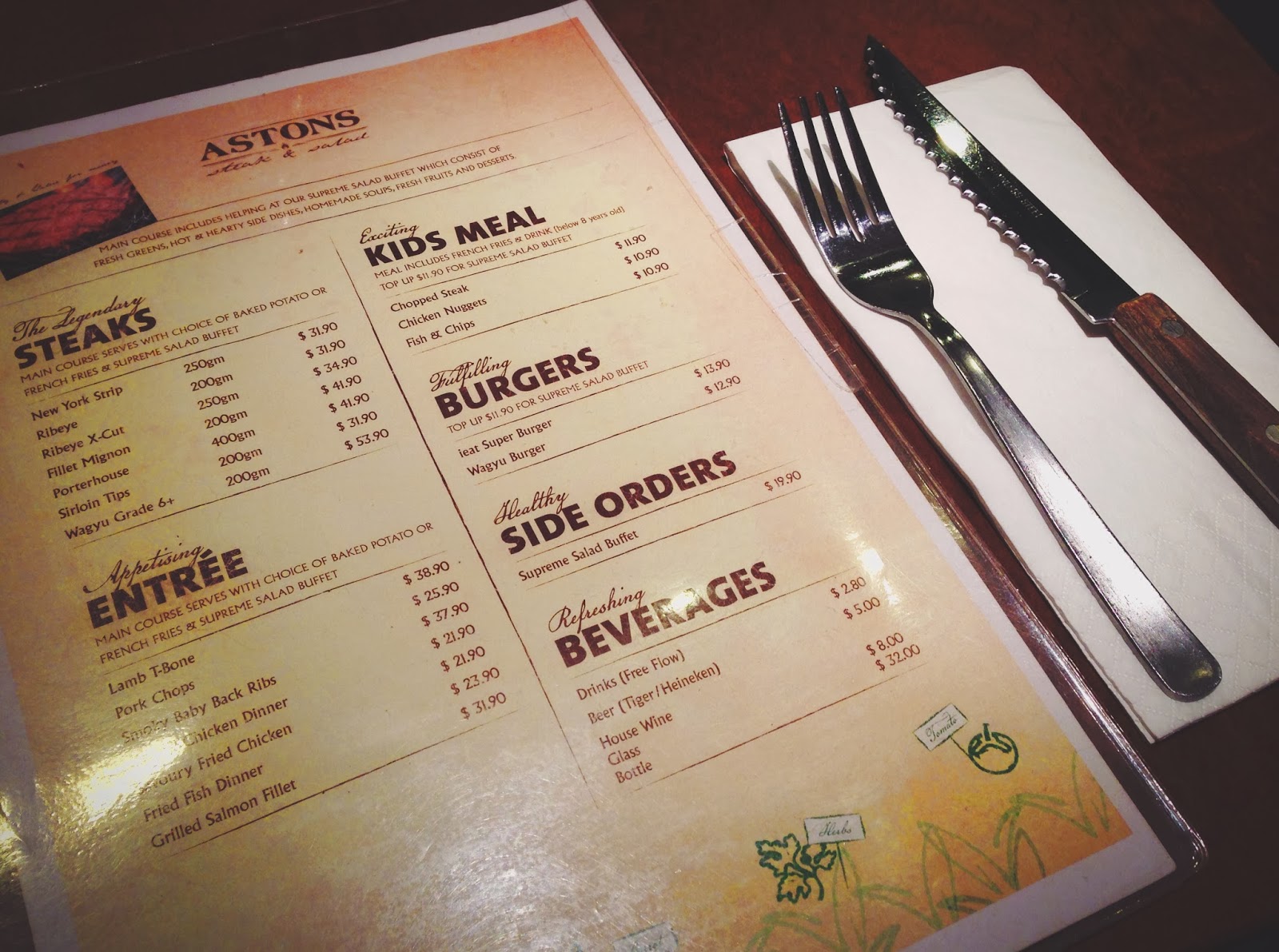 KUMORY: Astons Steak & Salad at Centrepoint