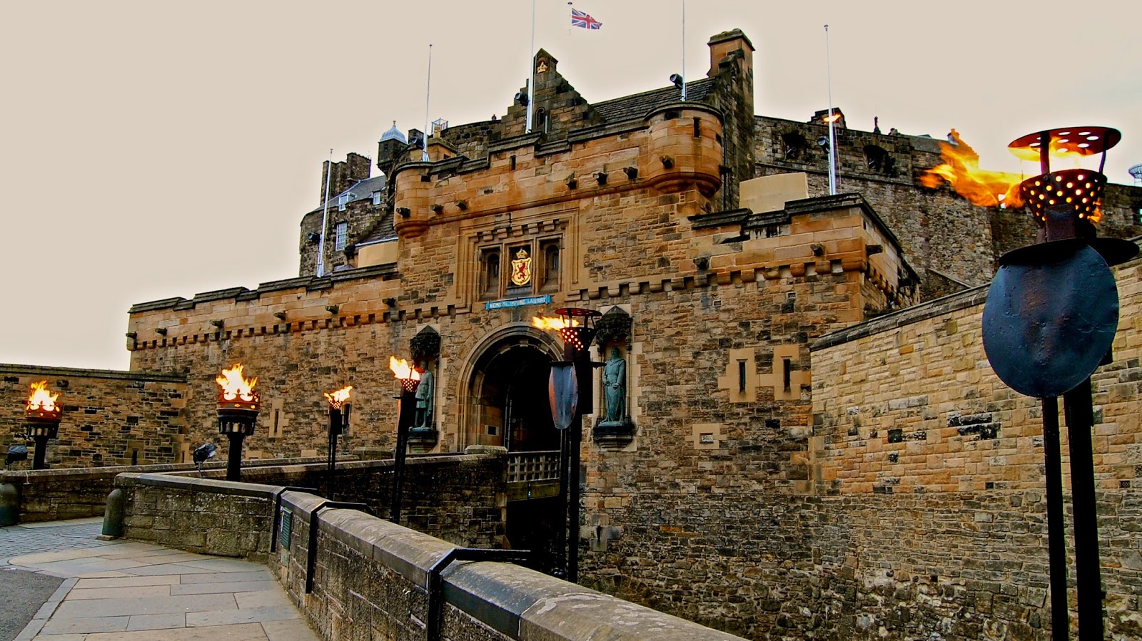 Coloring Without Borders: Monday Exposure: The ghost piper of Edinburgh ...