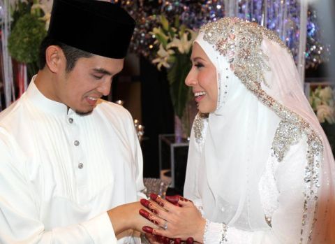 Secebis pemikiran...: 13 Gambar Perkahwinan Irma Hasmie Dan Redza Syah