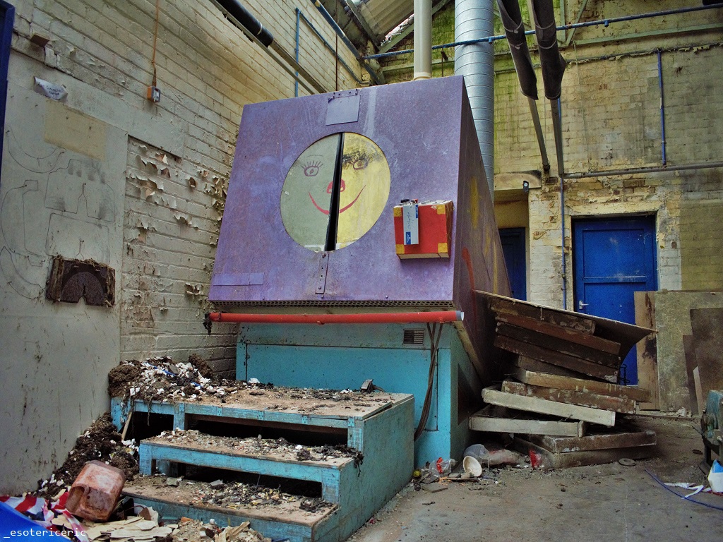 Esoteric Eric: In Accordance with Ordinance : H J Berry & Sons, Chipping