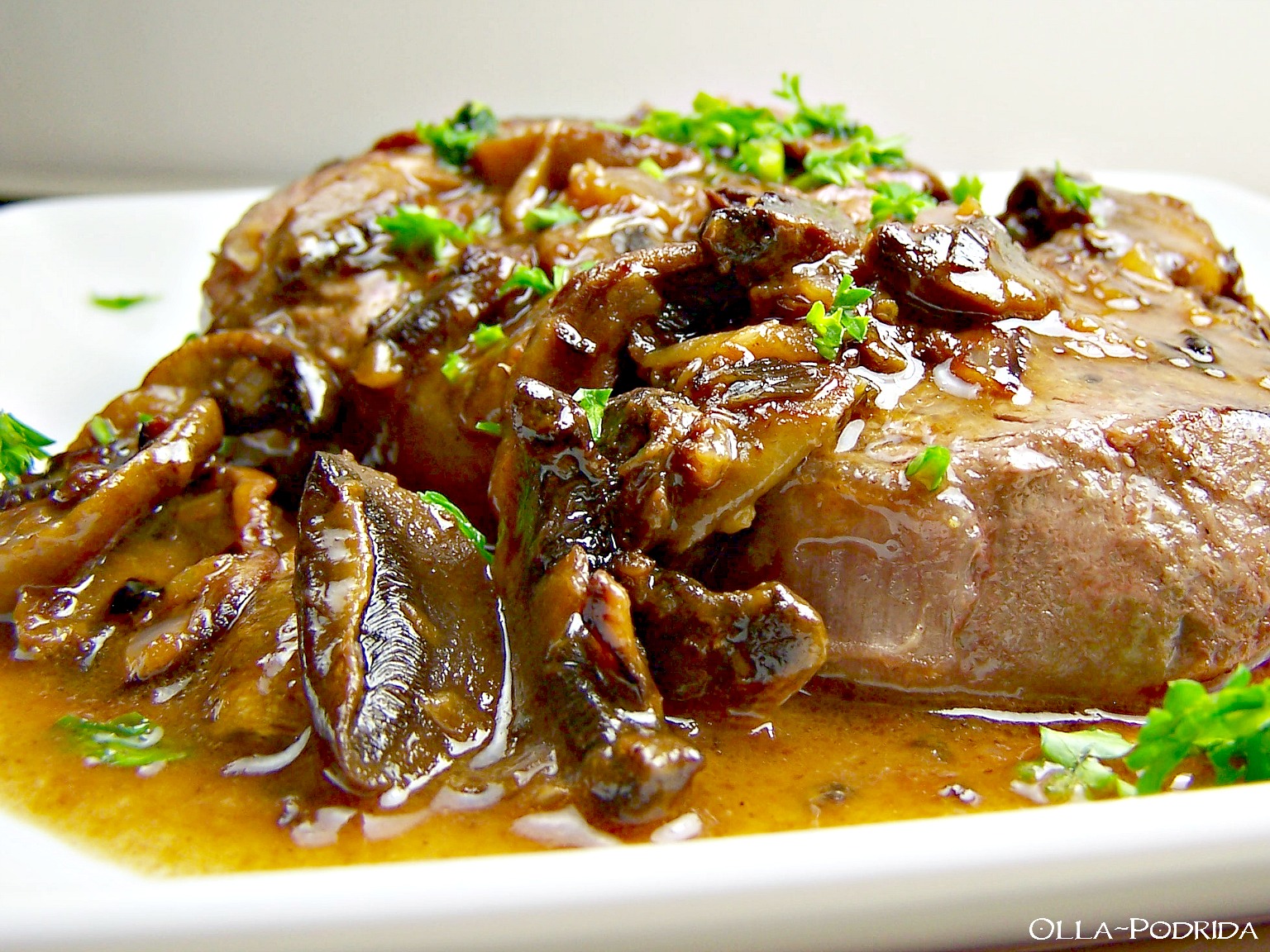 Olla-Podrida: Jim's Steak Diane