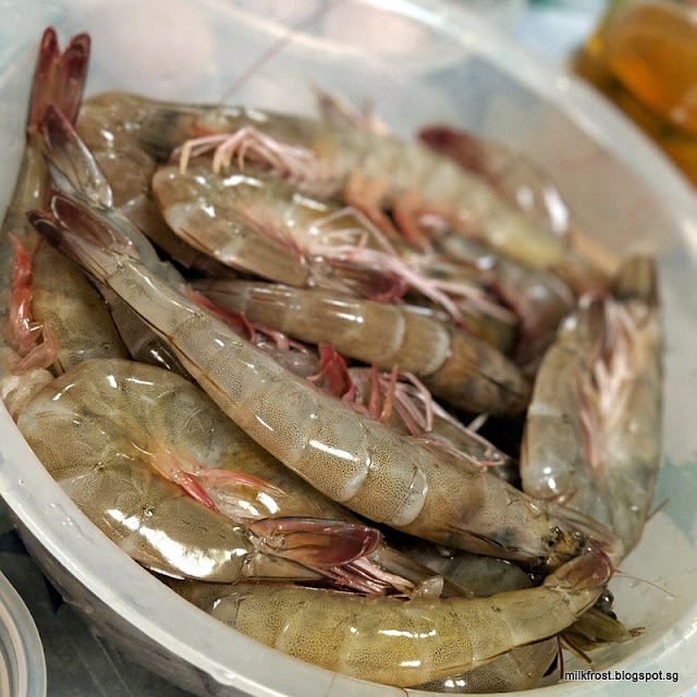 milkfrost's world: Year of Pig 🐷 | Reunion Dinner with AFamily