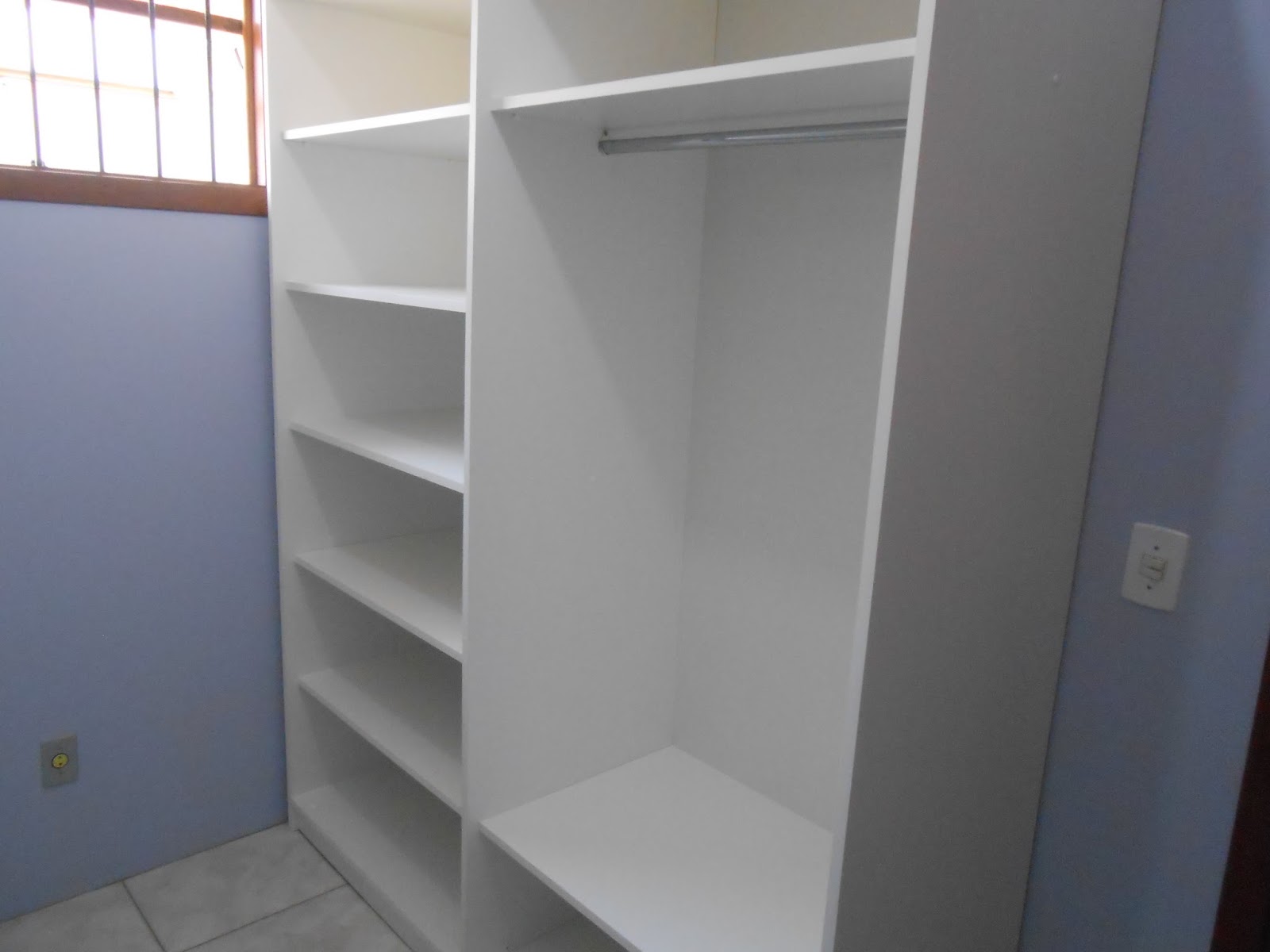 Mazorca móveis: Closet MDF Branco Sra. Rosa