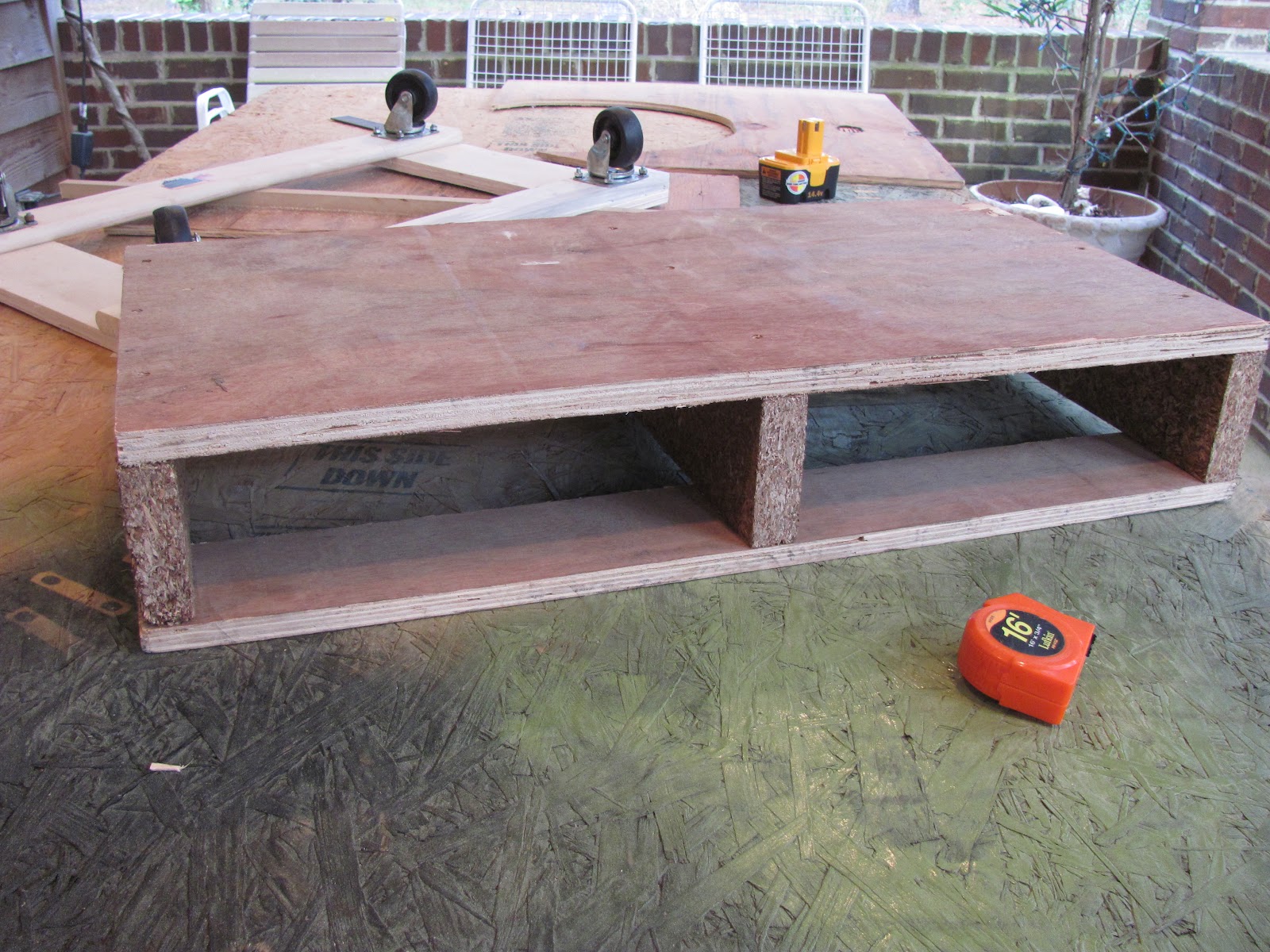 Nonnie's Journal: MAKING A HASSOCK