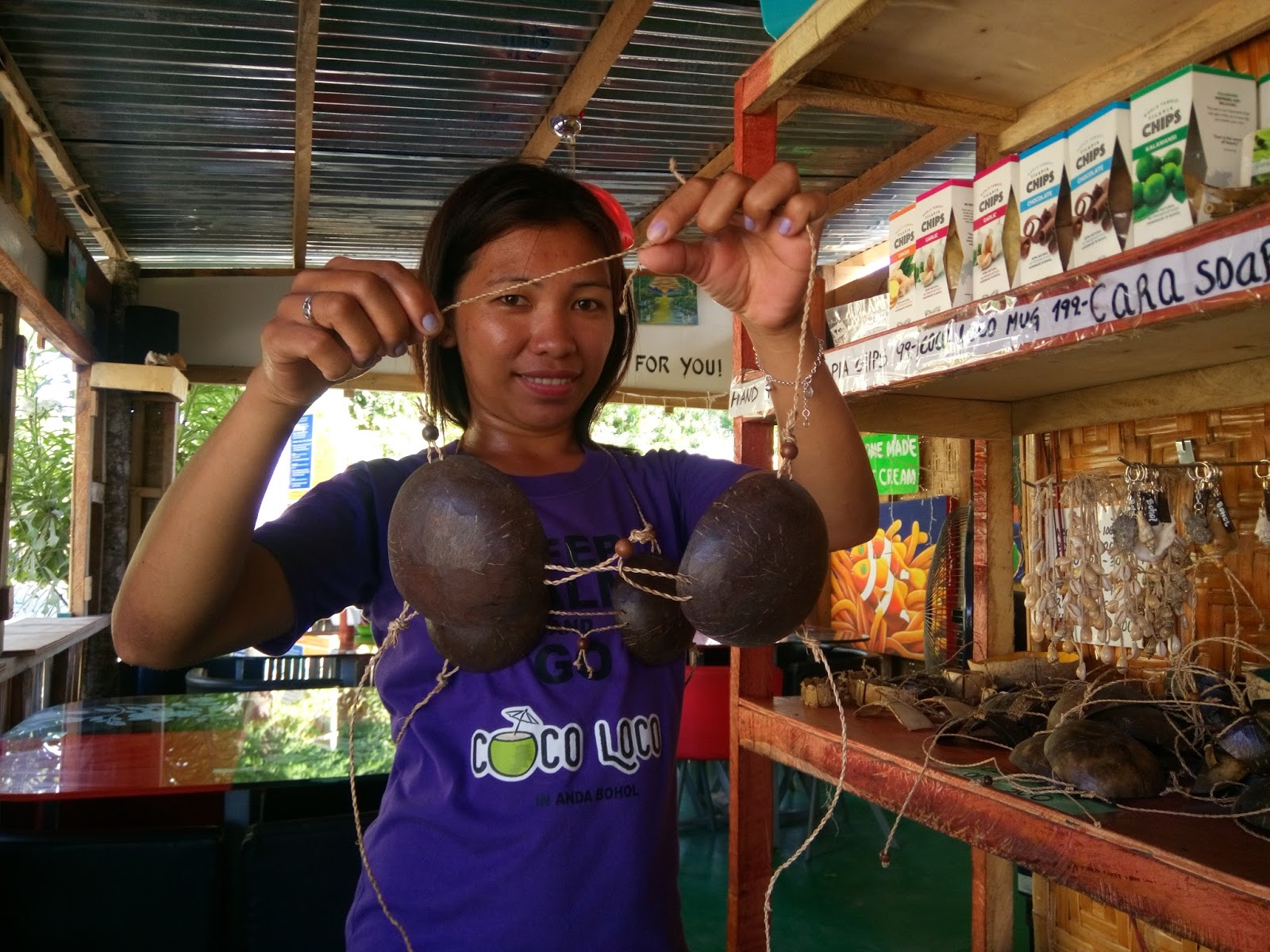 No Borders: Olalala...Bohol's 'coco bra' for summer keepsake