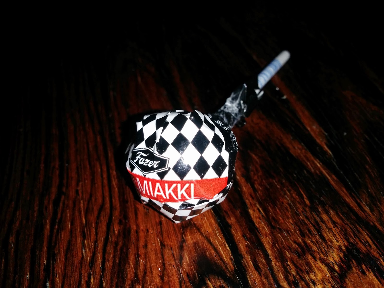 Karkkien, limpparien ja kaikenlaisten mässyjen arvostelublogi: Karkki ...