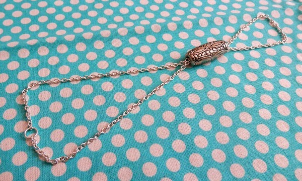 DIY: Hand Chain Tutorial {2 Ways} | Neon Rattail