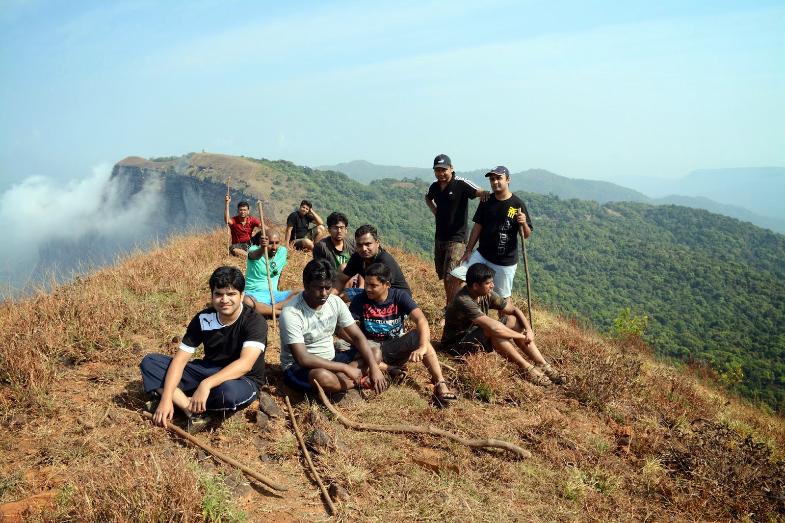 Our Travel Tales: Trek to Ballarayanadurga Fort