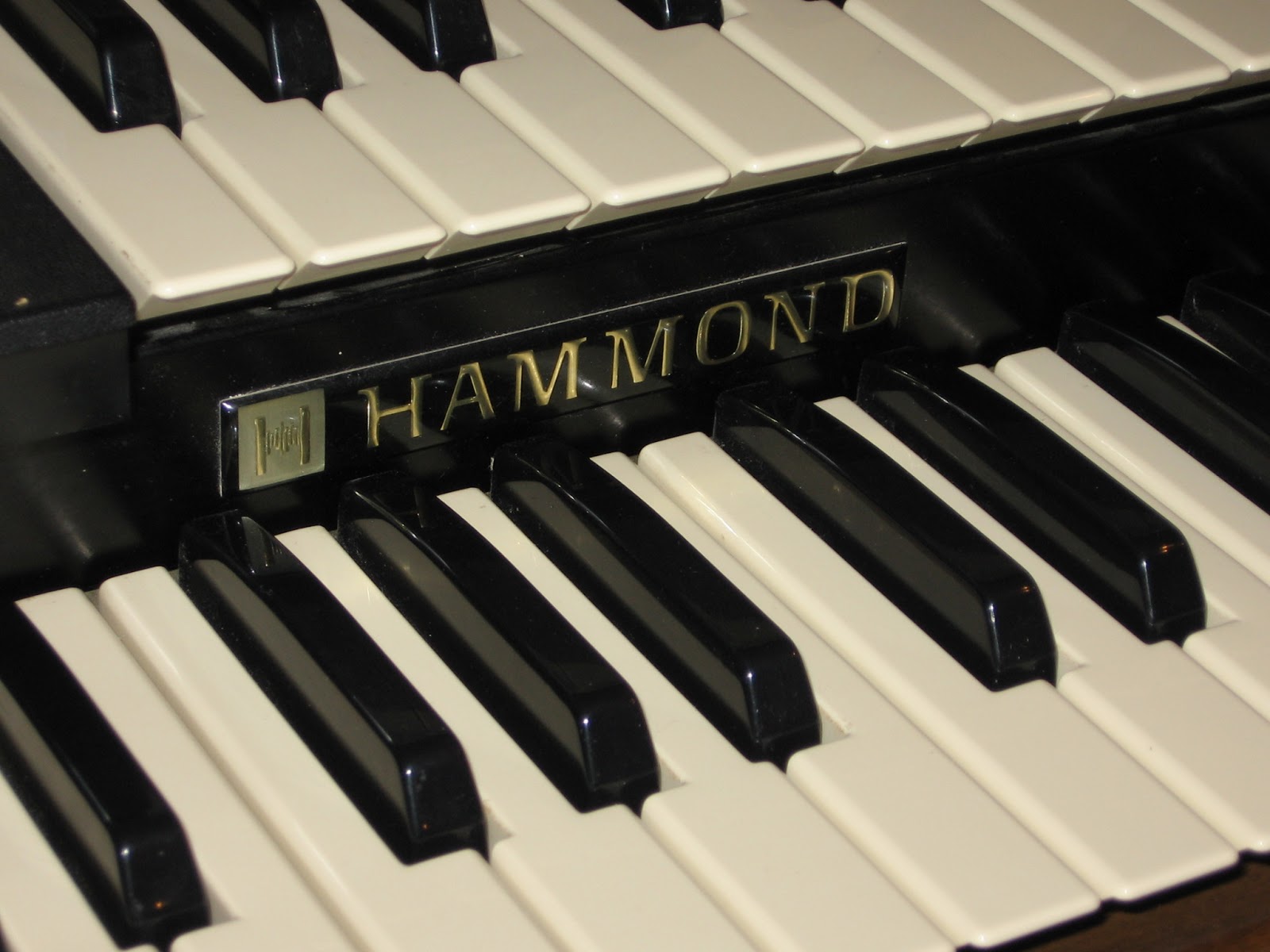 Fast And Tracks: Vintage keyboards