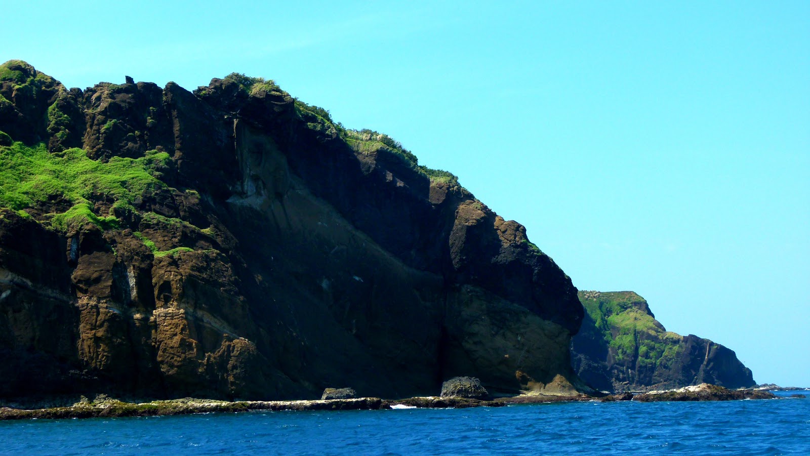 PALAUI ISLAND - Lakwatserong Tsinelas