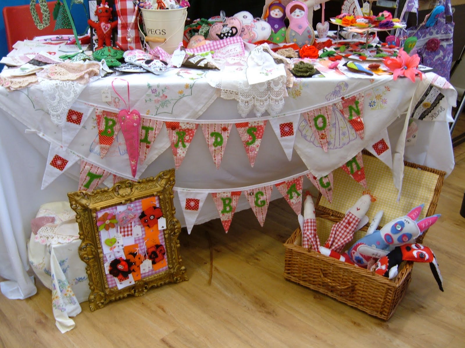 Crafty vintage = vintage and handmade craft fairs: Our amazing fair
