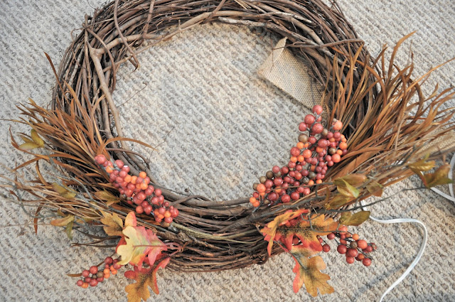 Olive & Gray: Rustic fall wreath {DIY}