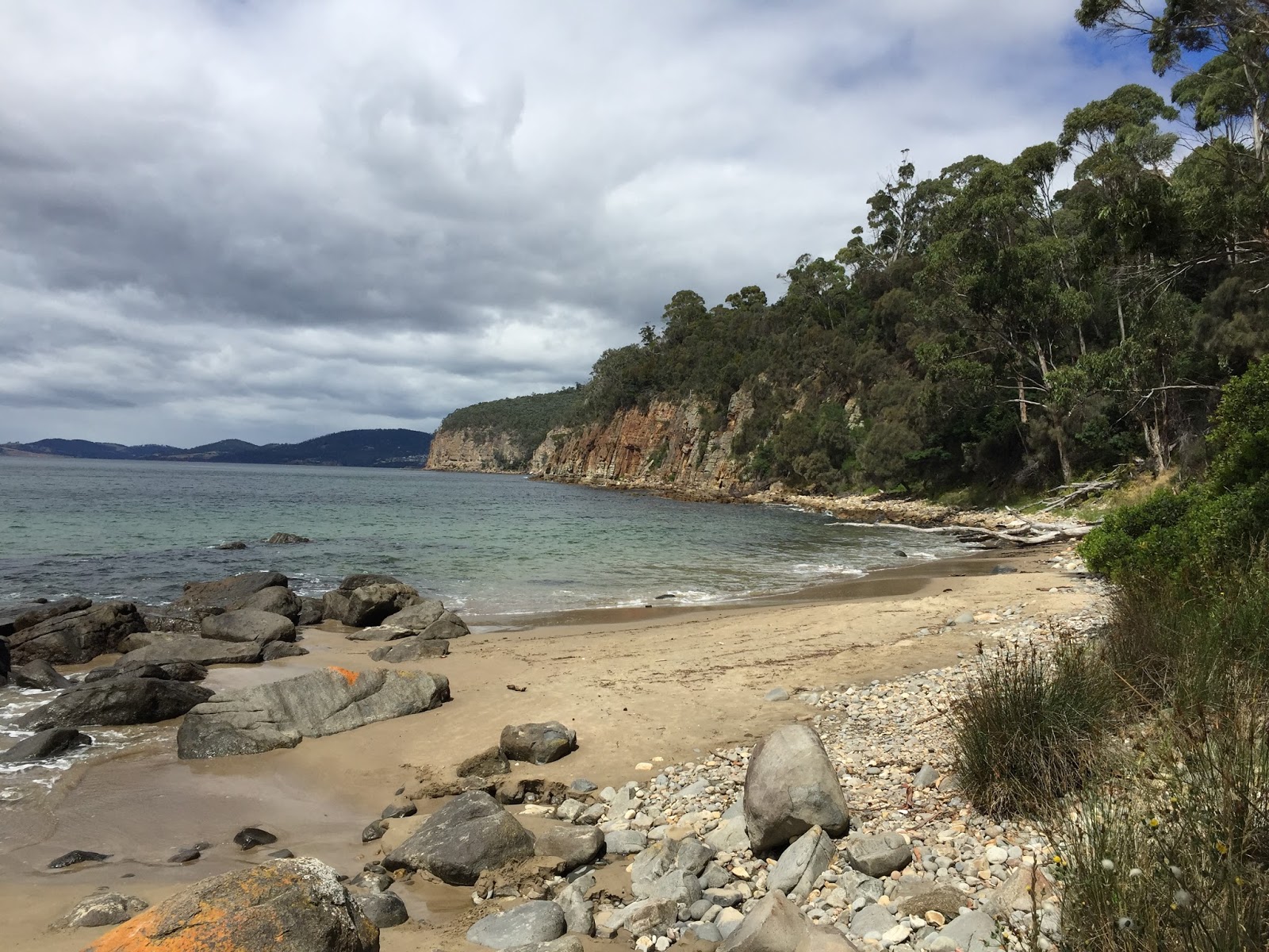 Huon View: Alum Cliffs walk